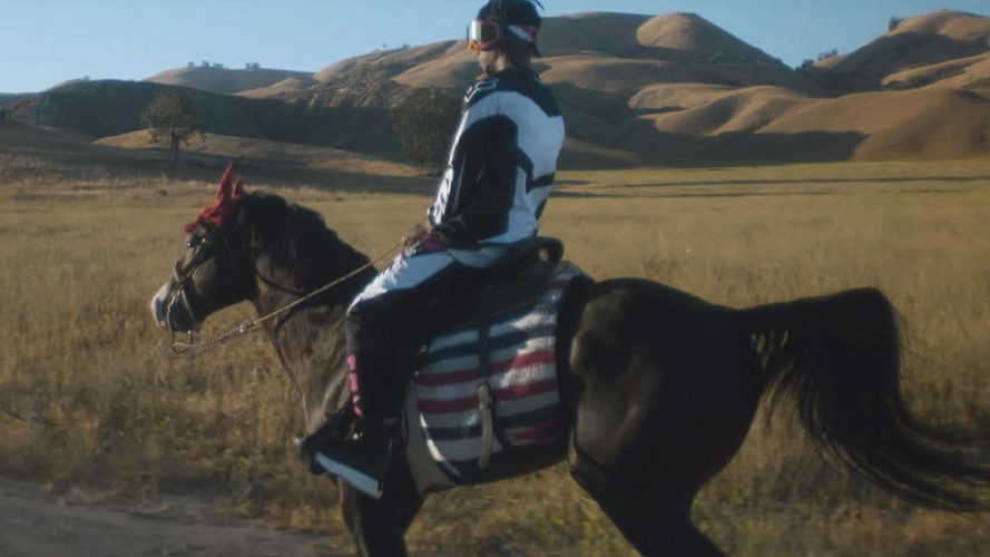 Travis Scott, cowboy sans selle - YARD