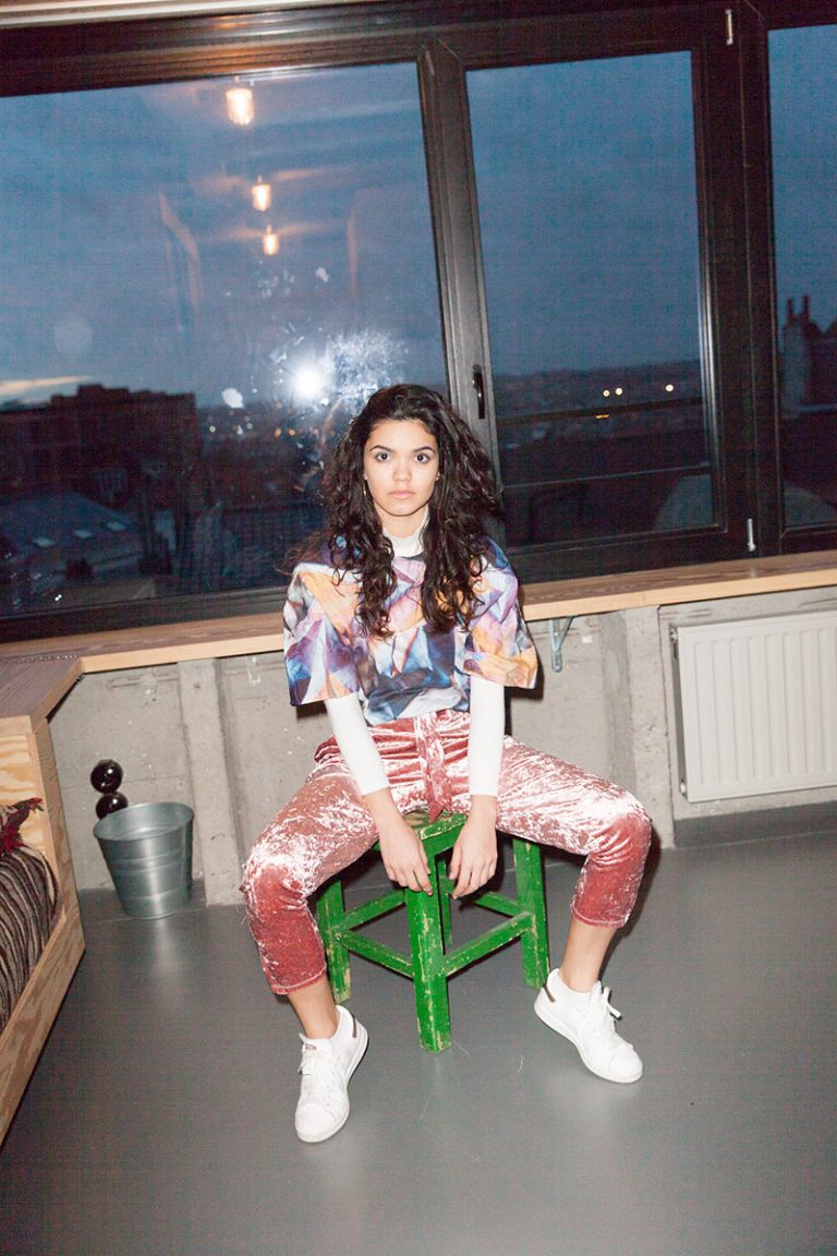 Tess dévoile la vidéo de "Hard To Forget" - YARD